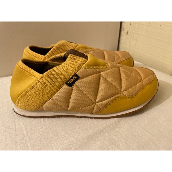 Teva | Shoes | Teva Womens 9 Reember Slippers Shoes Yellow Moc Birch ...